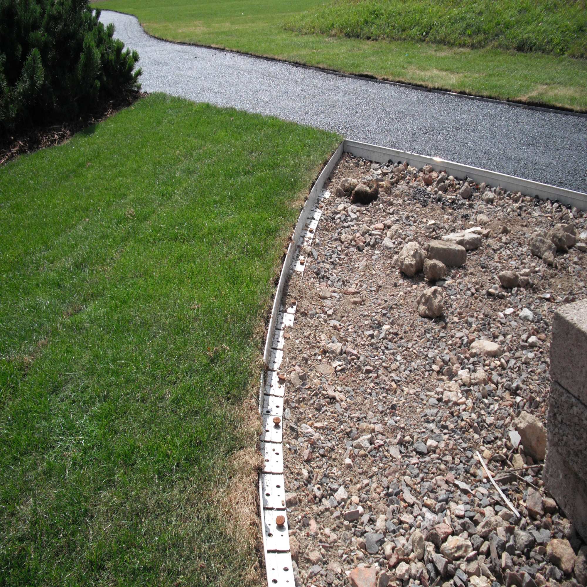 Rite-L-Edge - Hard Landscape Edging - Landscape Edging | Green-tech